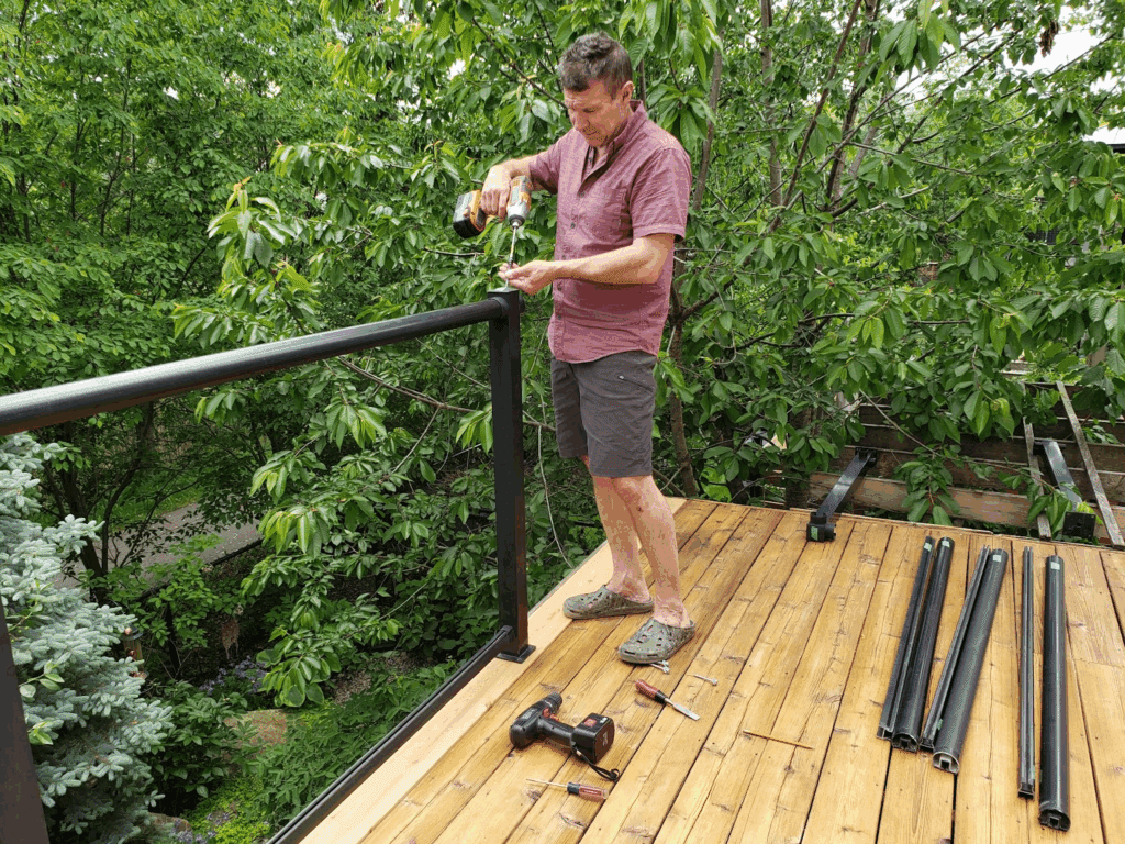 Custom Railing for Decks: Tailored Designs | Saddleback